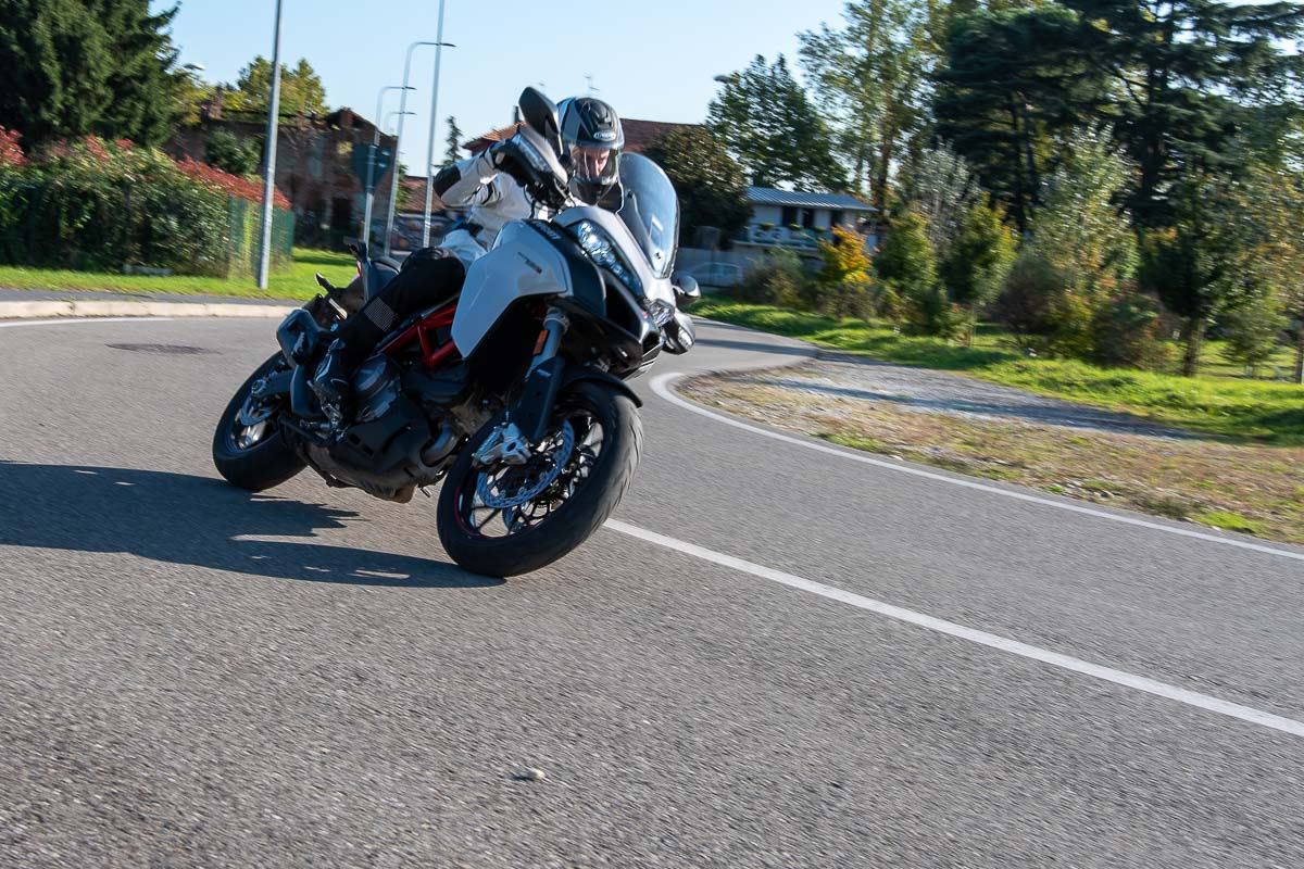 Prova video Ducati Multistrada 950 S, la miglior "Multi" di sempre ...